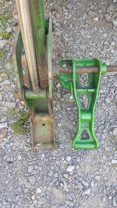 300cx loader bucket brackets | Green Tractor Talk