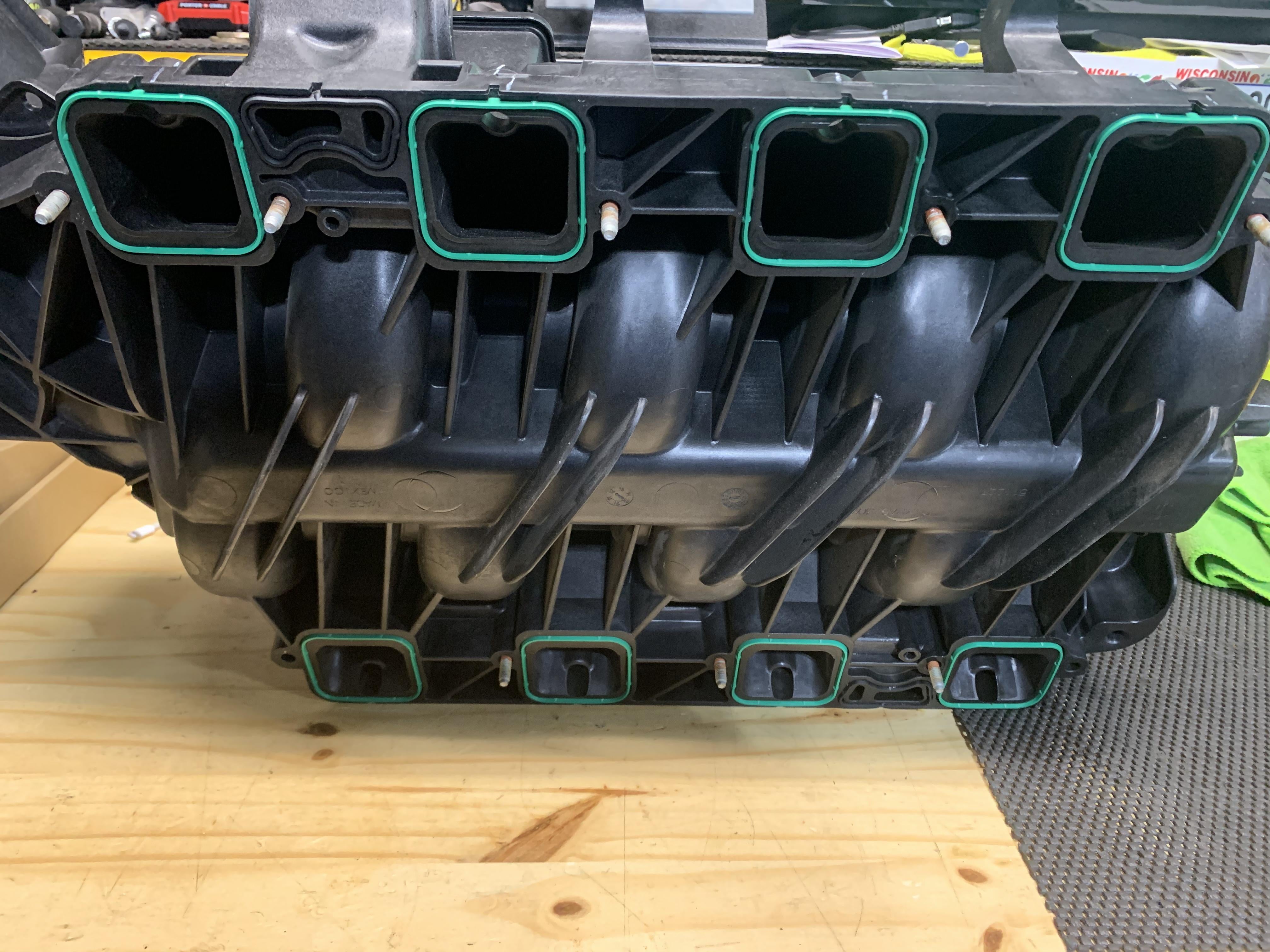 5.7L to 6.4L intake manifold swap | Dodge Durango Forum