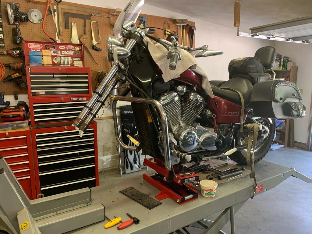 How to lift a shadow to work on front wheel | Honda Shadow Forums