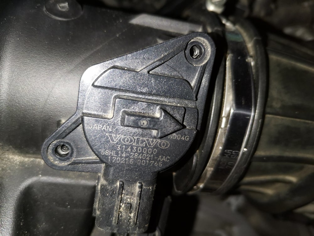 Volvo S90 XC90 Mass Air Flow Sensor (MAF) Cleaning DIY (SPA ...