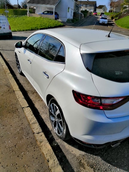 Renault Flame Red paint | Detailing World Forum