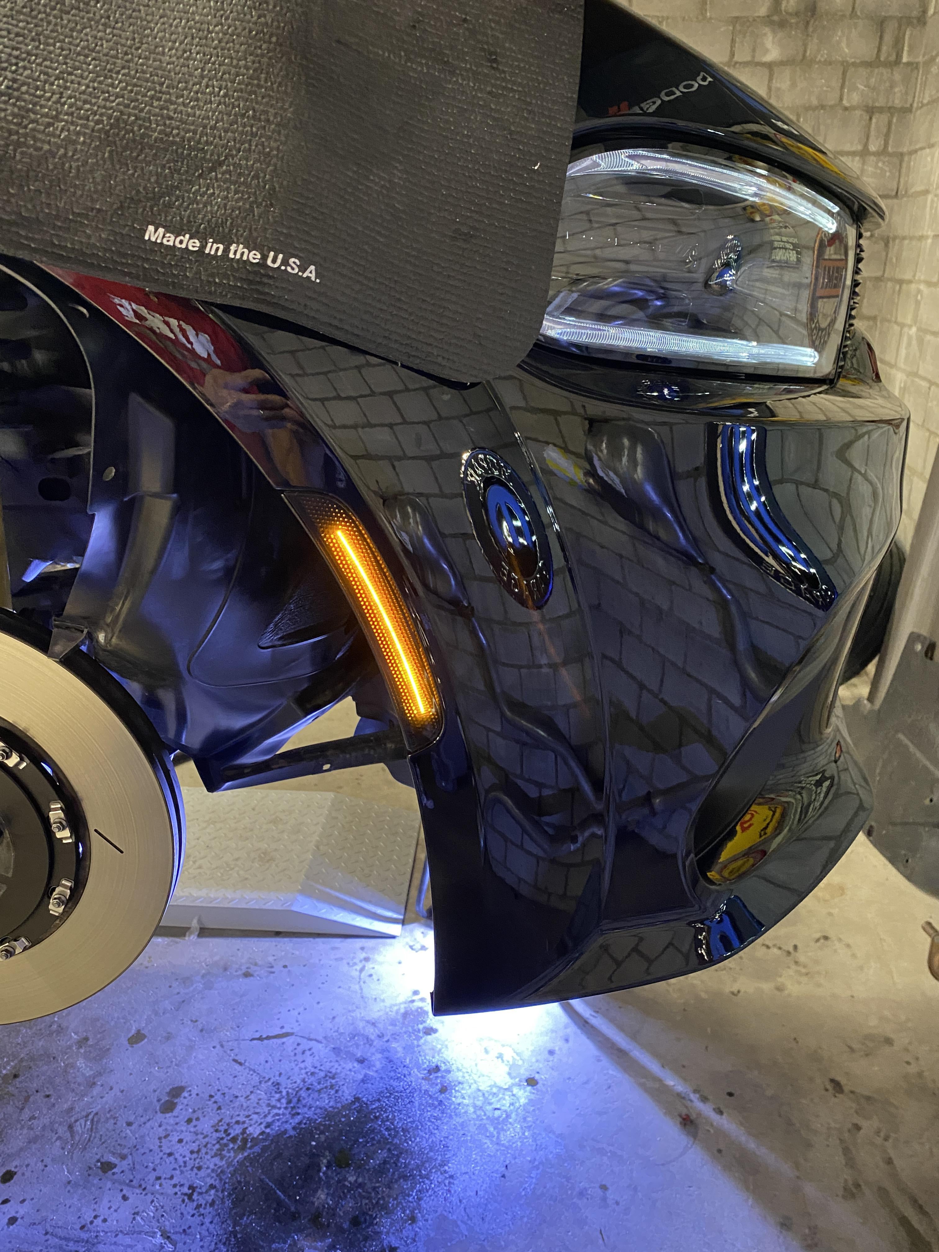 Widebody side marker lights | SRT Hellcat Forum