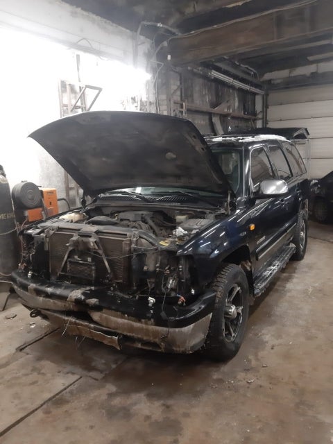 ESCALADE FRONT END ON A 1500 silverado | GMC Truck Forum