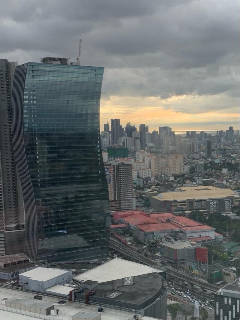 MANILA | The Mega Tower | 250m | 50 fl | Com | Page 13 | SkyscraperCity ...