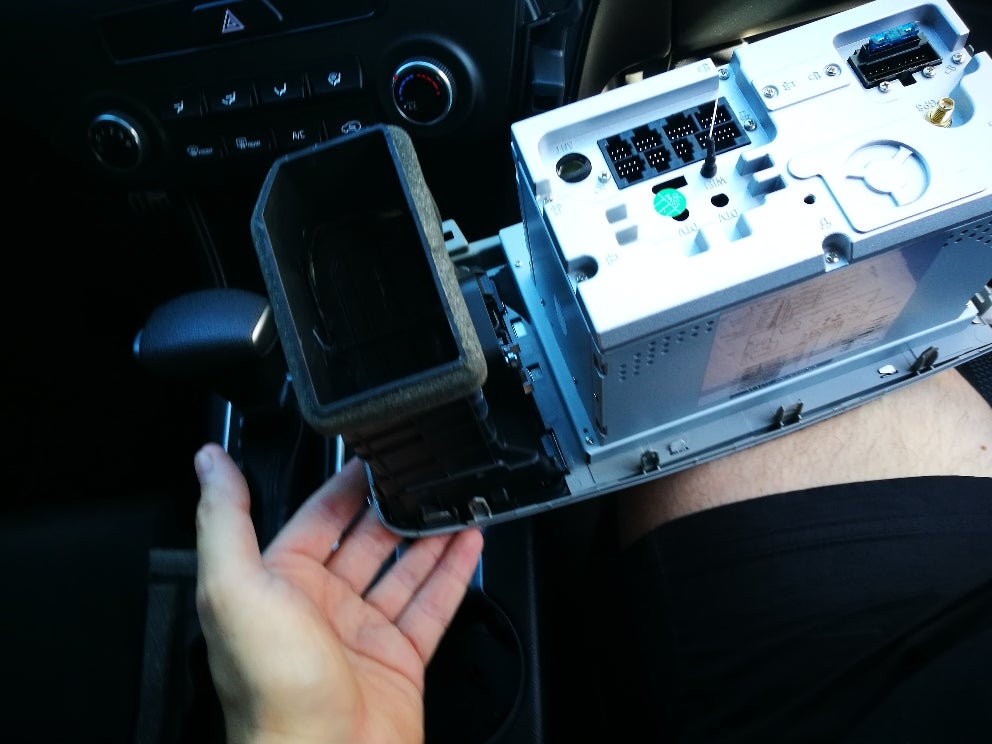 Installing aftermarket head unit | Kia Forum