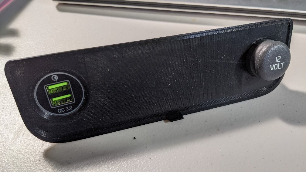 2015 v60 auxiliary usb power port behind waterfall | Page 3 ...