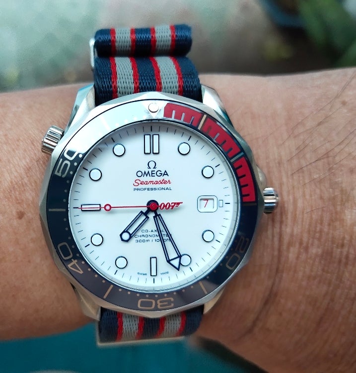 Omega Seamaster 007 Commander's Watch Limited Edition | WatchUSeek ...