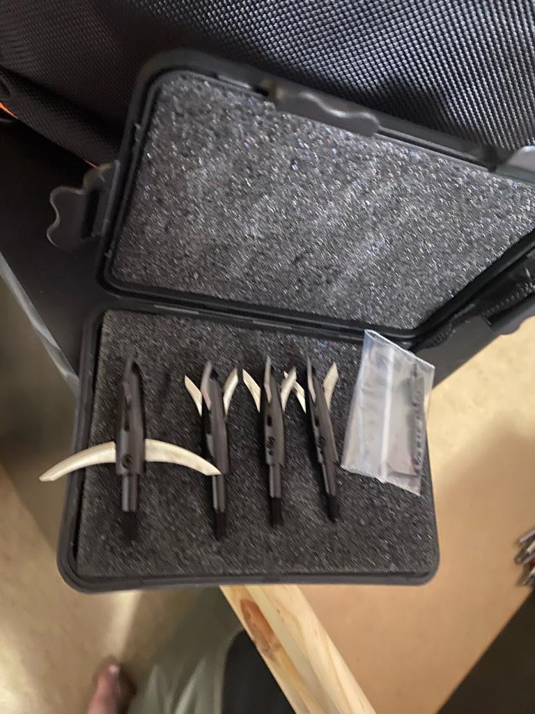 Sold - Evolutions outdoors Hyde broadheads | Archery Talk Forum