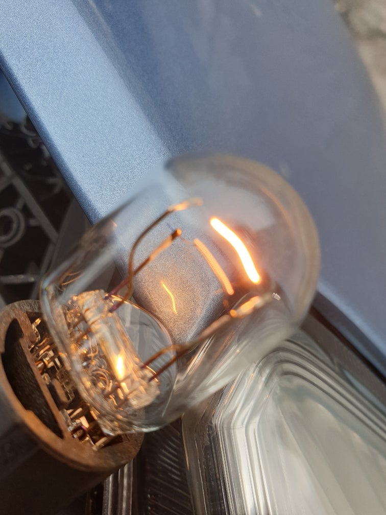 Astra J right / left position lamp | Vauxhall Owners Network Forum