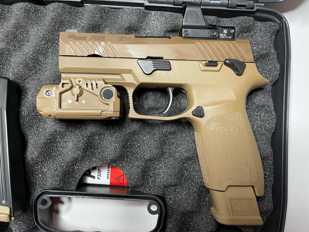Army chooses Lasermax pistol light for Sig m17 pistol | SIG Talk