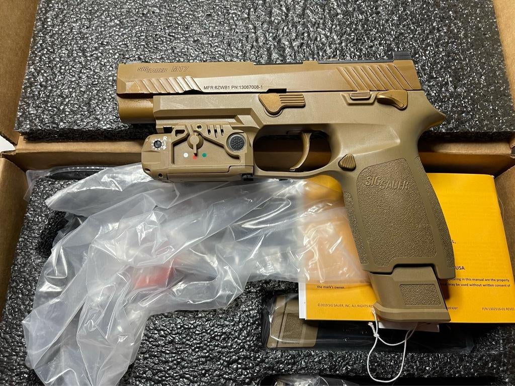 Army chooses Lasermax pistol light for Sig m17 pistol | SIG Talk