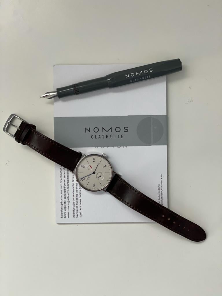 SOLD: Nomos Tangente Gangreserve (Power Reserve) - Reference 172 ...
