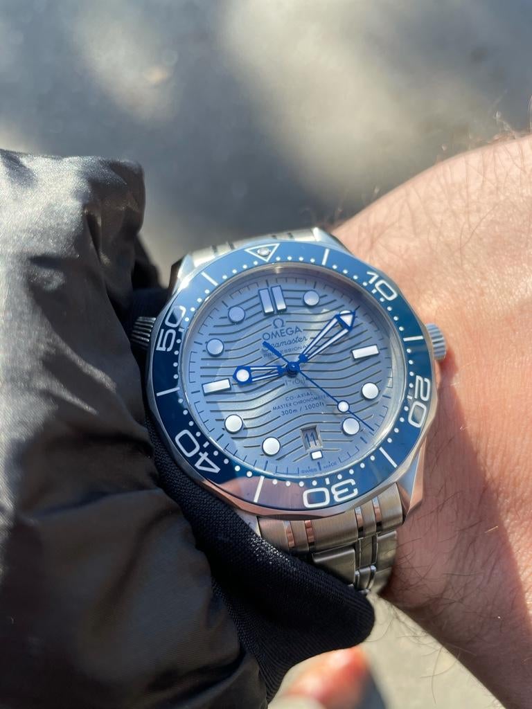 Seamaster 300M most popular colour? | WatchUSeek Watch Forums