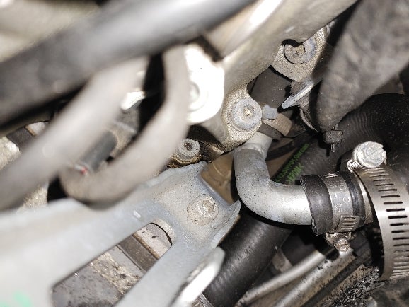 Dreaded "TT" coolant hose connection? | Mercedes-Benz Forum