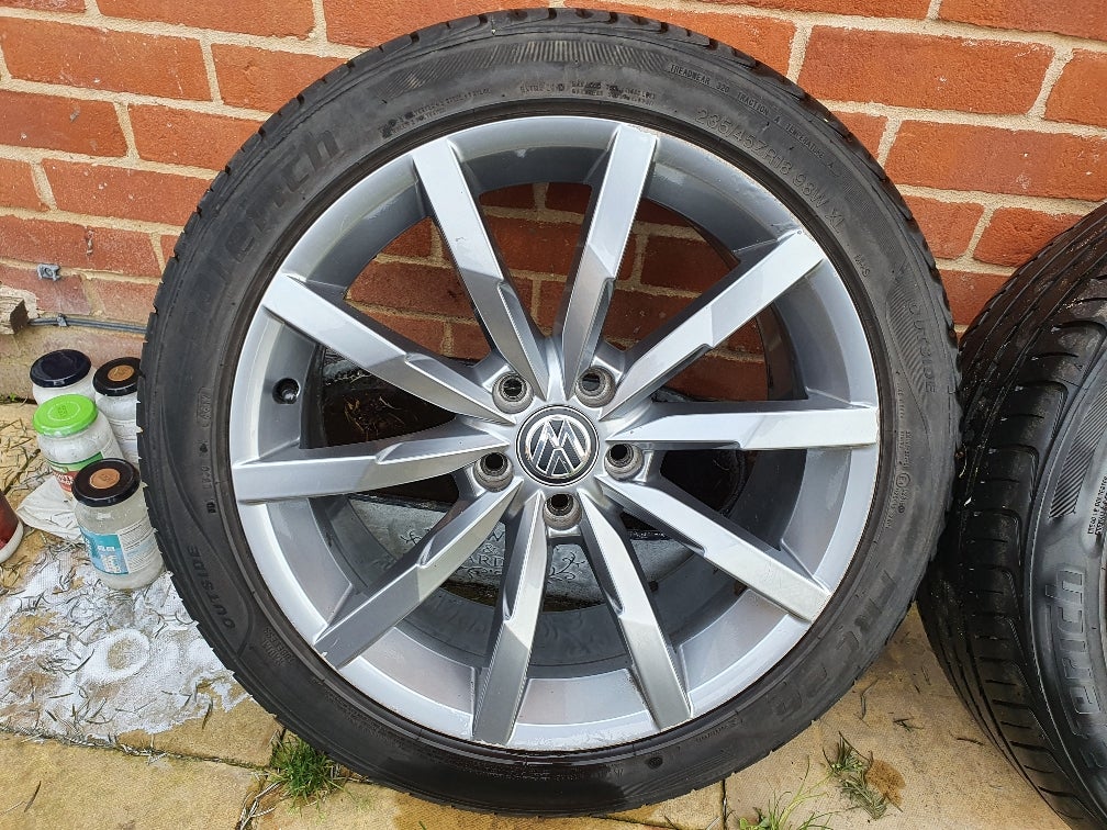 Genuine B8 Passat R-Line Wheels | VW Vortex - Volkswagen Forum