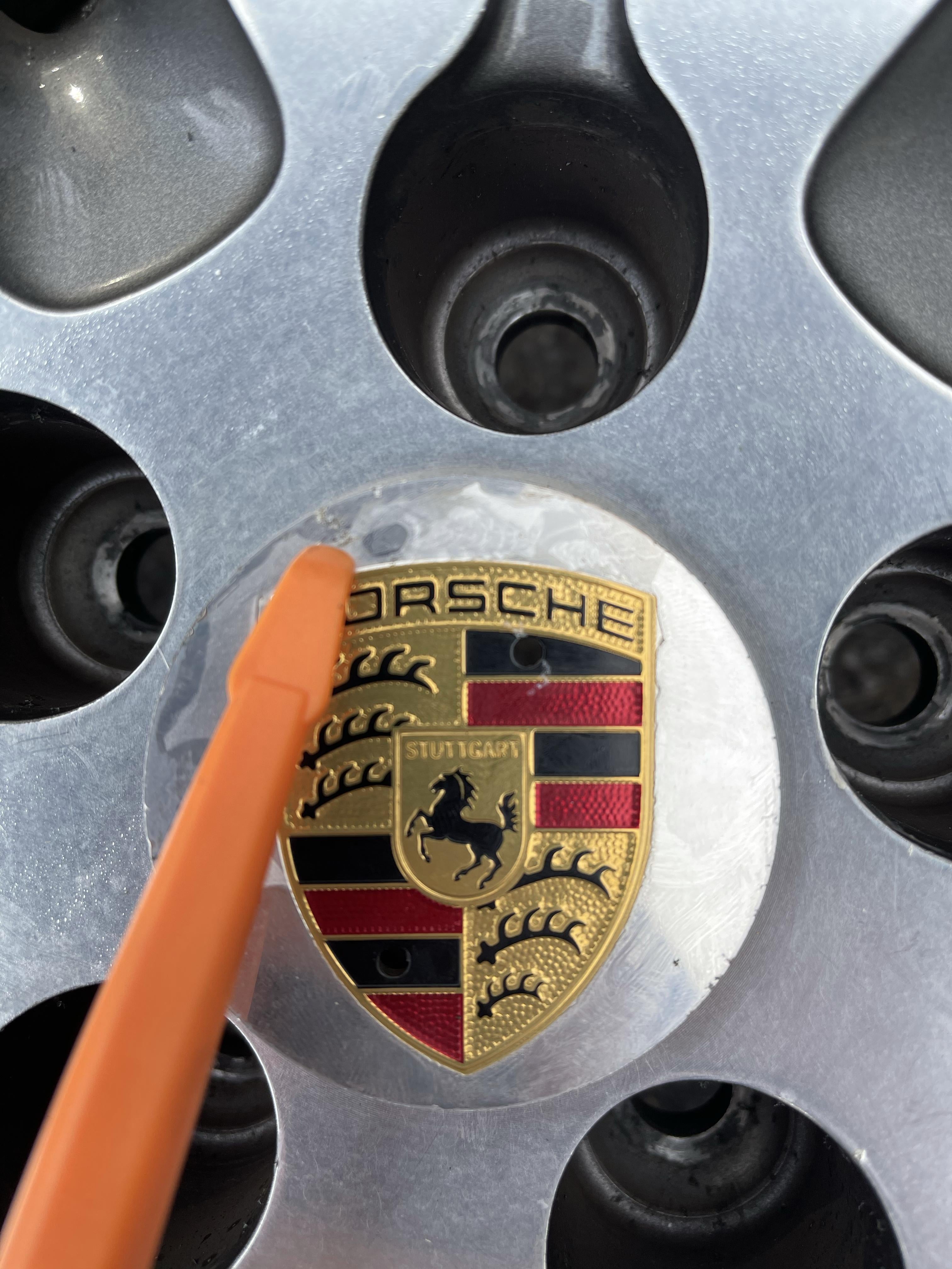 5 minute DIY: Center Cap Restoration | Porsche Macan Forum