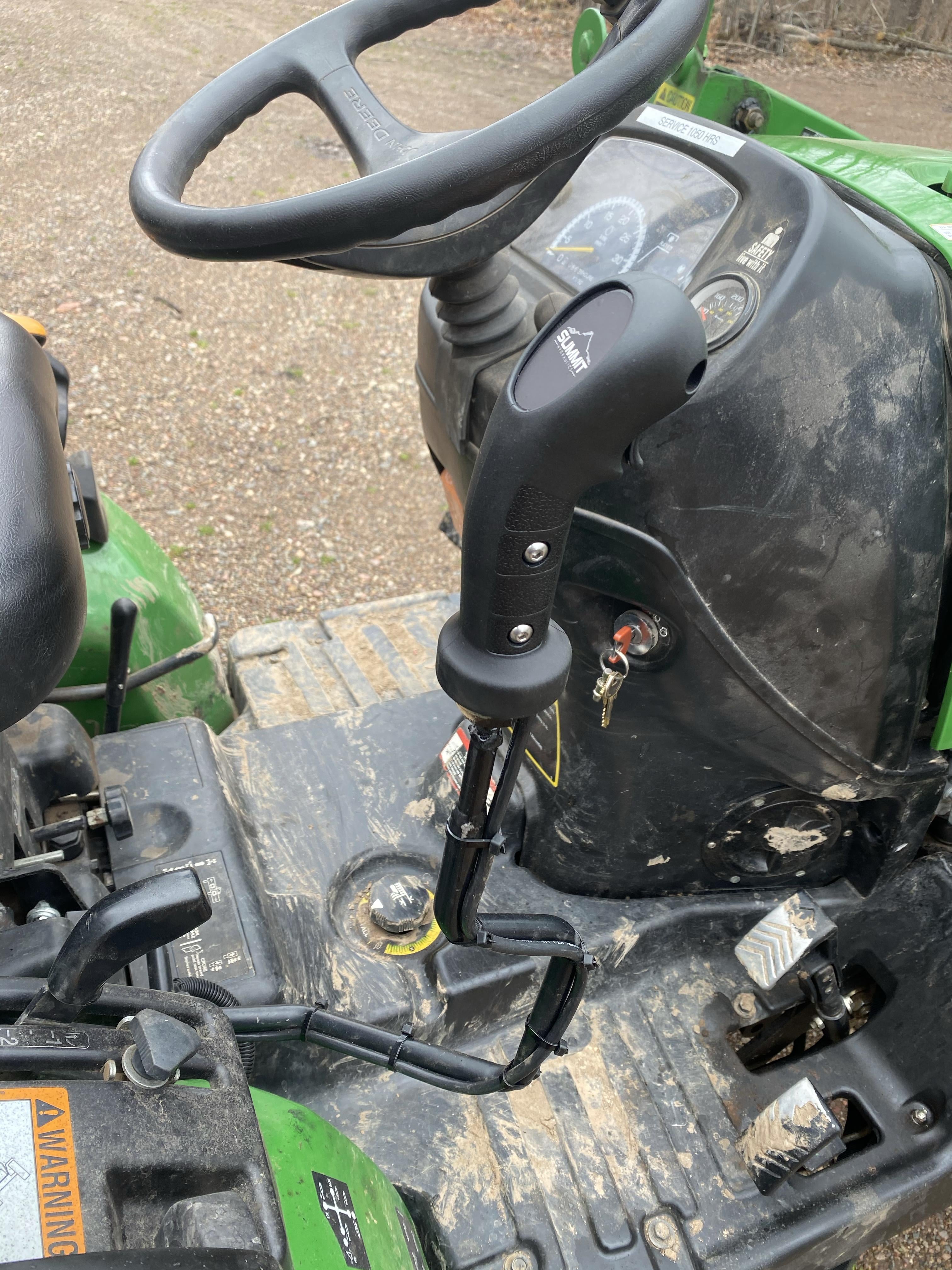 4-1 bucket installed on Gen 1 2025R | Green Tractor Talk