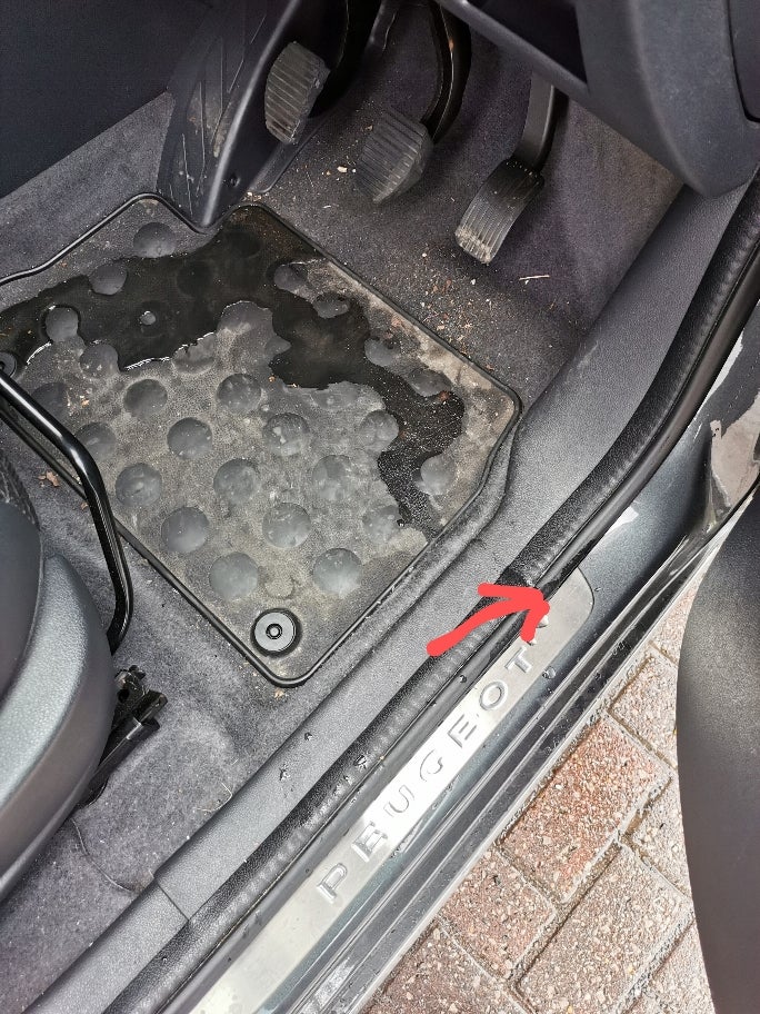 Water leak In drivers footwell | Peugeot Forums