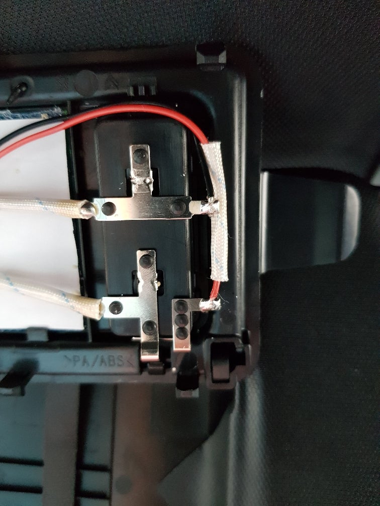 Sun visor vanity lights not working | Peugeot Forums