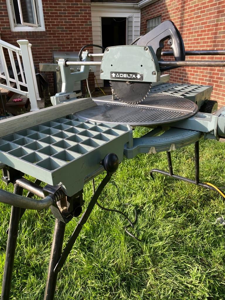 Delta Sawbuck | Woodworking Talk