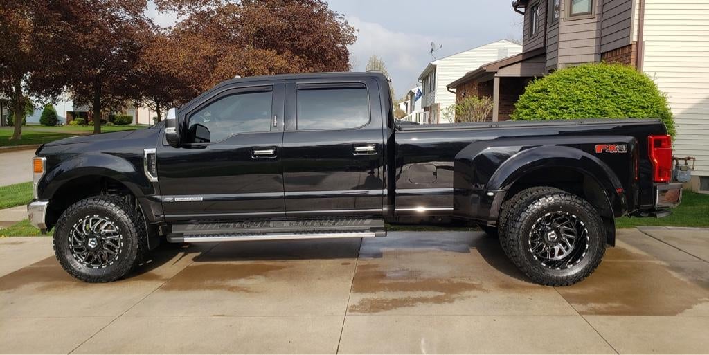 Dually leveled with 35’s | Ford Powerstroke Diesel Forum