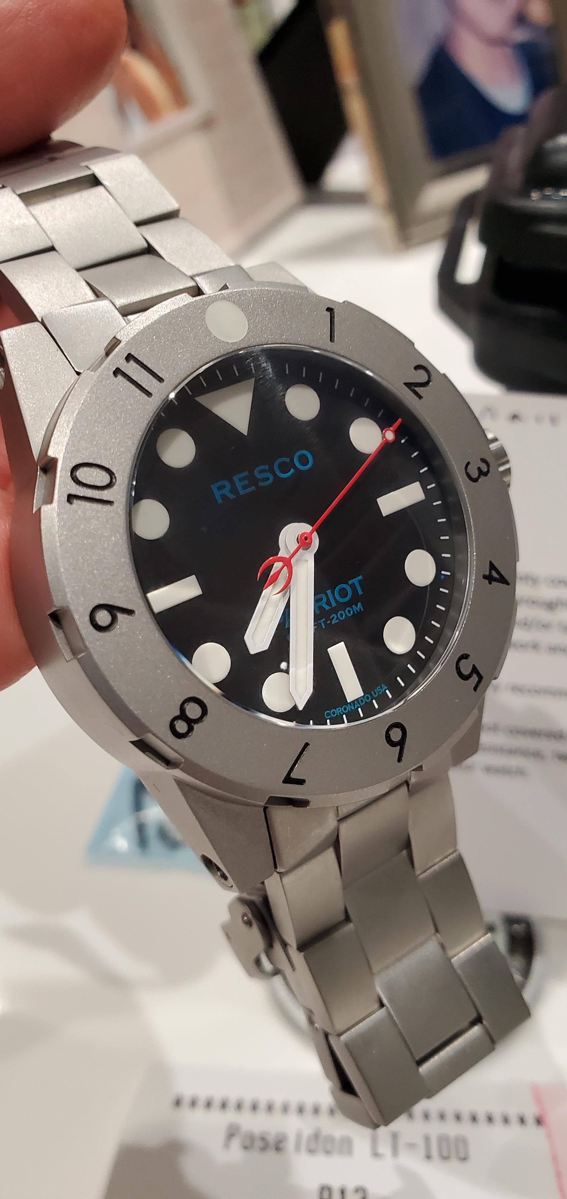 SOLD>>>Resco Patriot, mint Gen. 1 Stainless red, white & blue model ...
