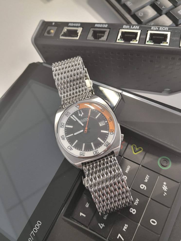Show your affordables with no or tiny lugs | WatchUSeek Watch Forums