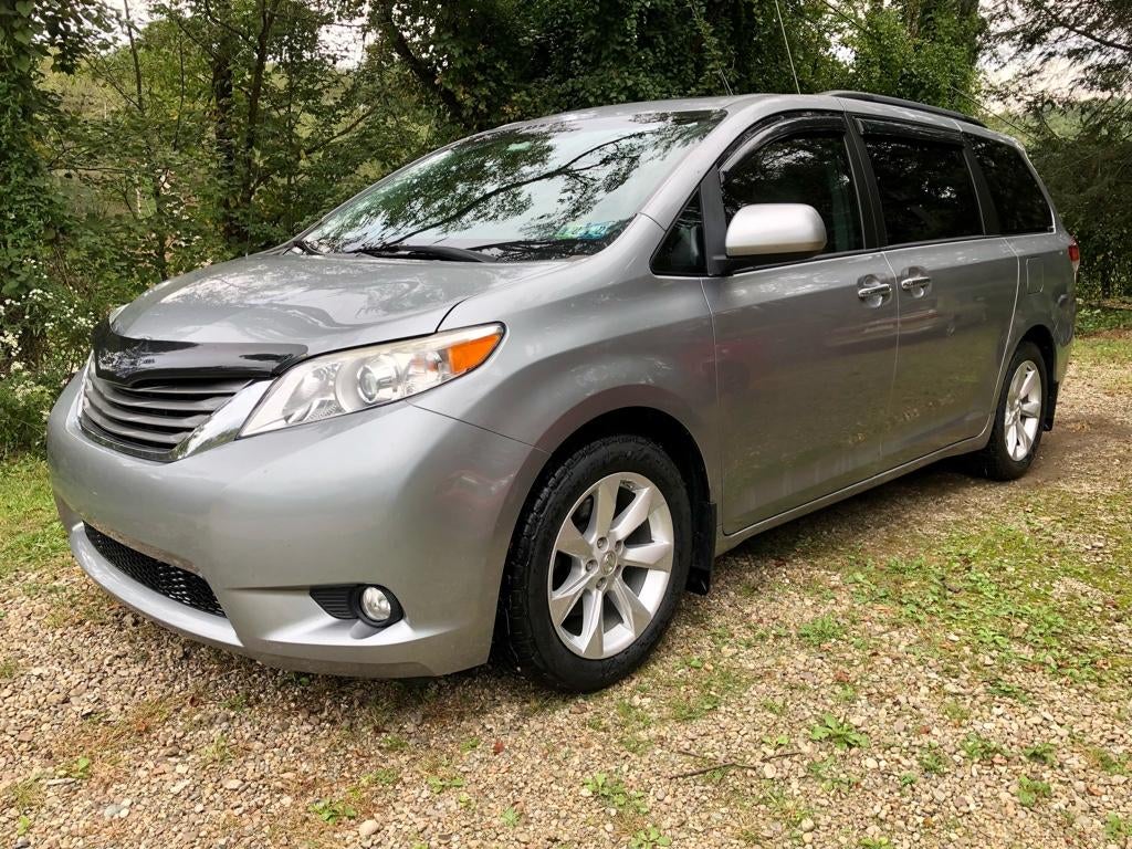 OFFICIAL 3RD GEN SIENNA PICTURE THREAD (share pics of your ride ...