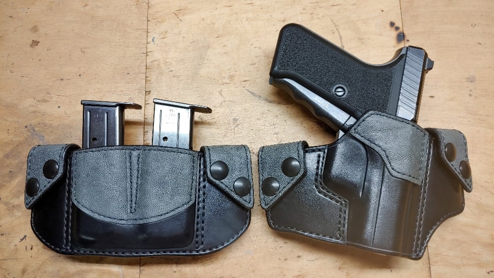 SOLD: Del Fatti P7 PSP Holster Set w/ belt | HKPRO Forums