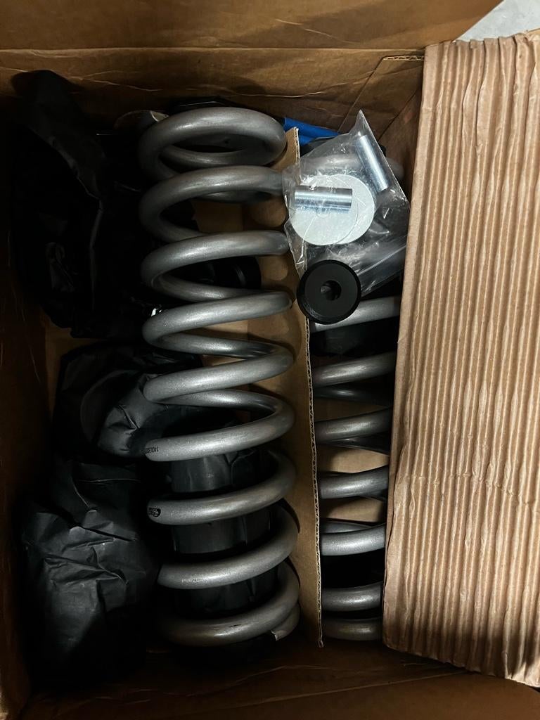 ZR2 peak suspension coilovers with diff drop | Chevy Colorado & GMC Canyon