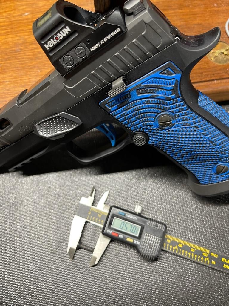 Holosun 507c / CHPW filler plate on P320. Screws too long? | SIG Talk