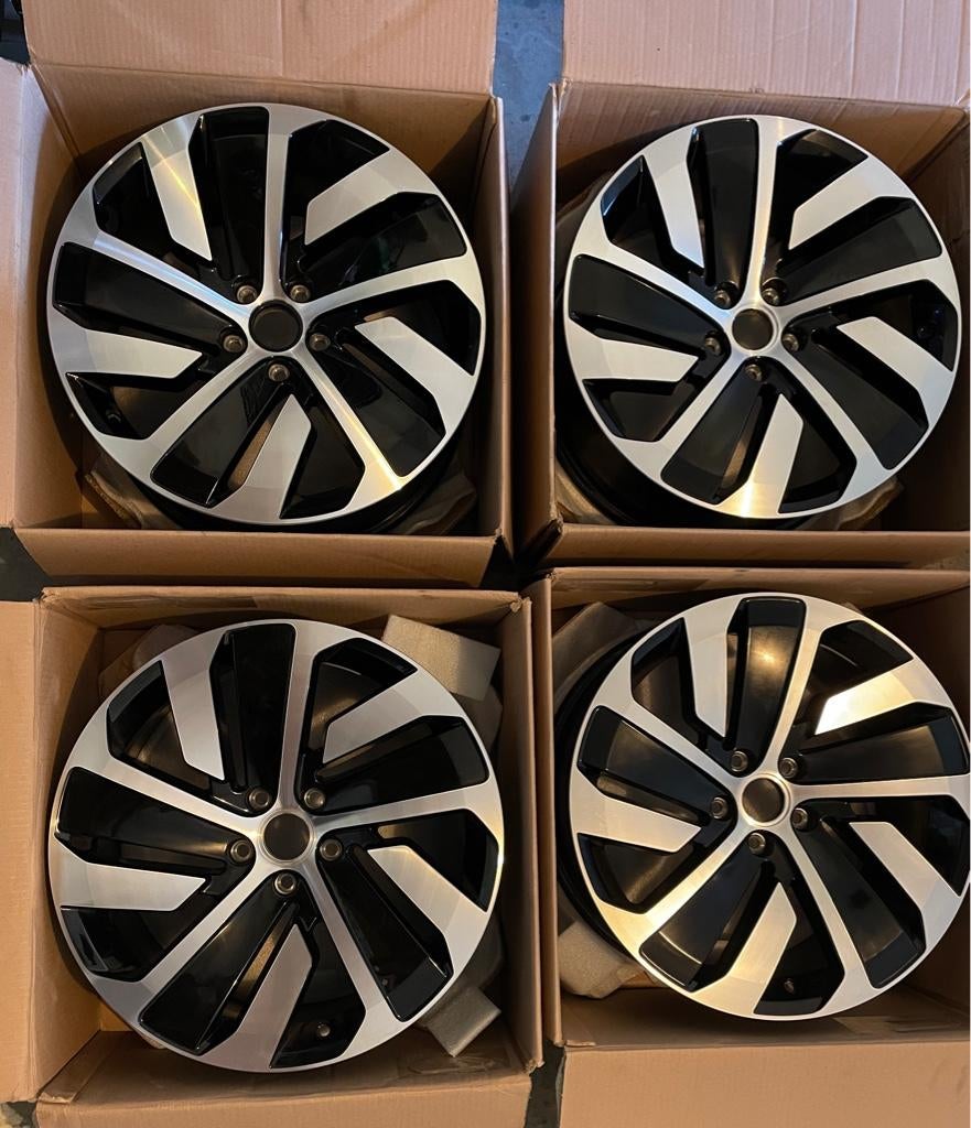 SOLD : 19 Inch Montevideo Wheels (4) | VW Vortex - Volkswagen Forum