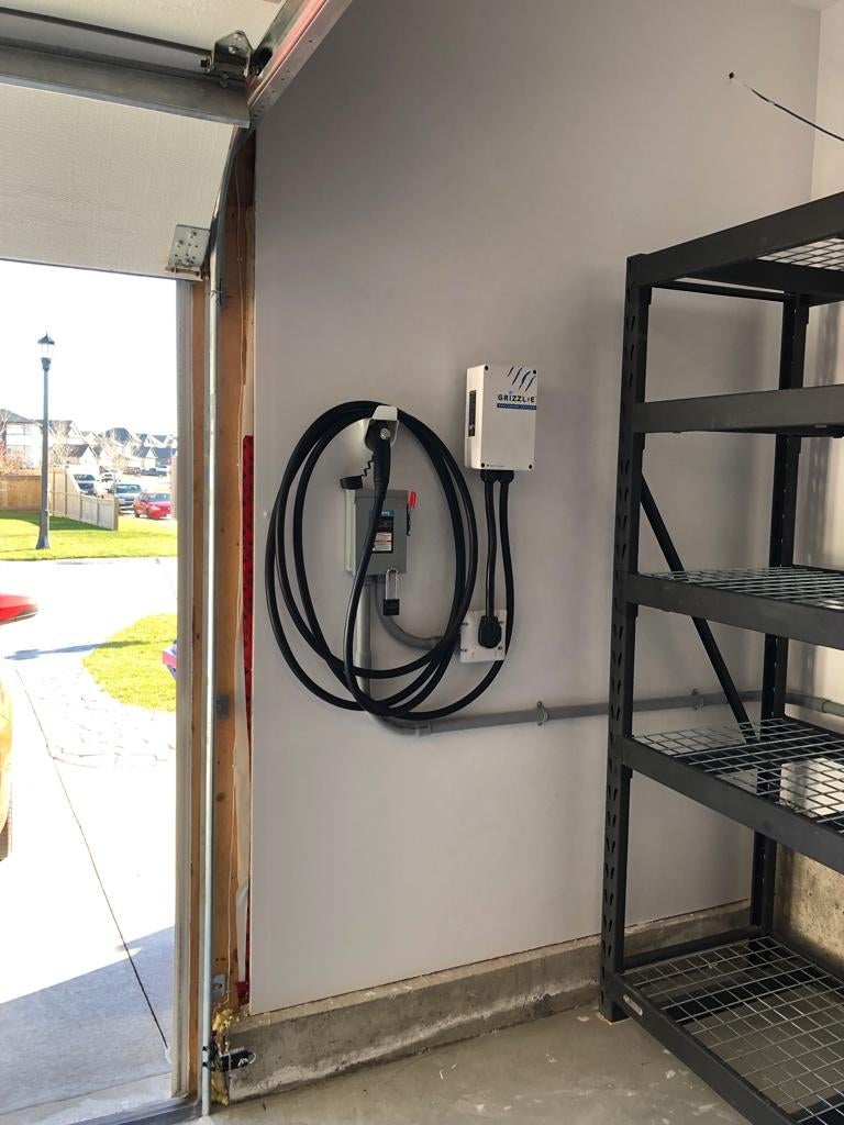 Share Pictures Of Your Battery Charger Set Up | Page 7 | Chevy Bolt EV ...