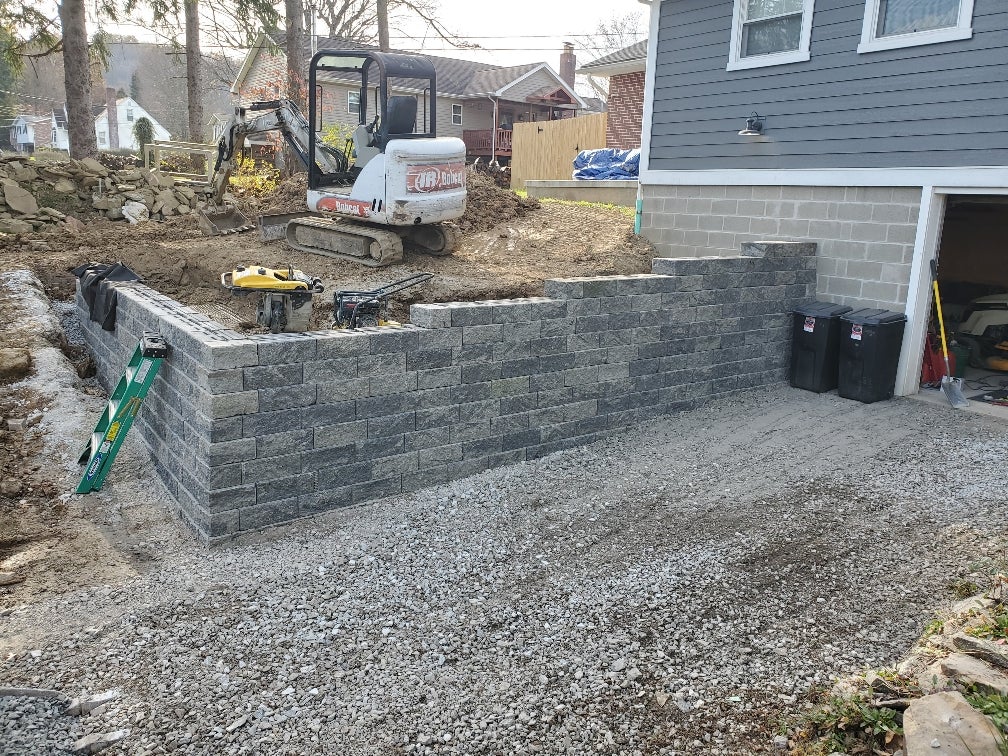 Retaining wall base | DIY Home Improvement Forum