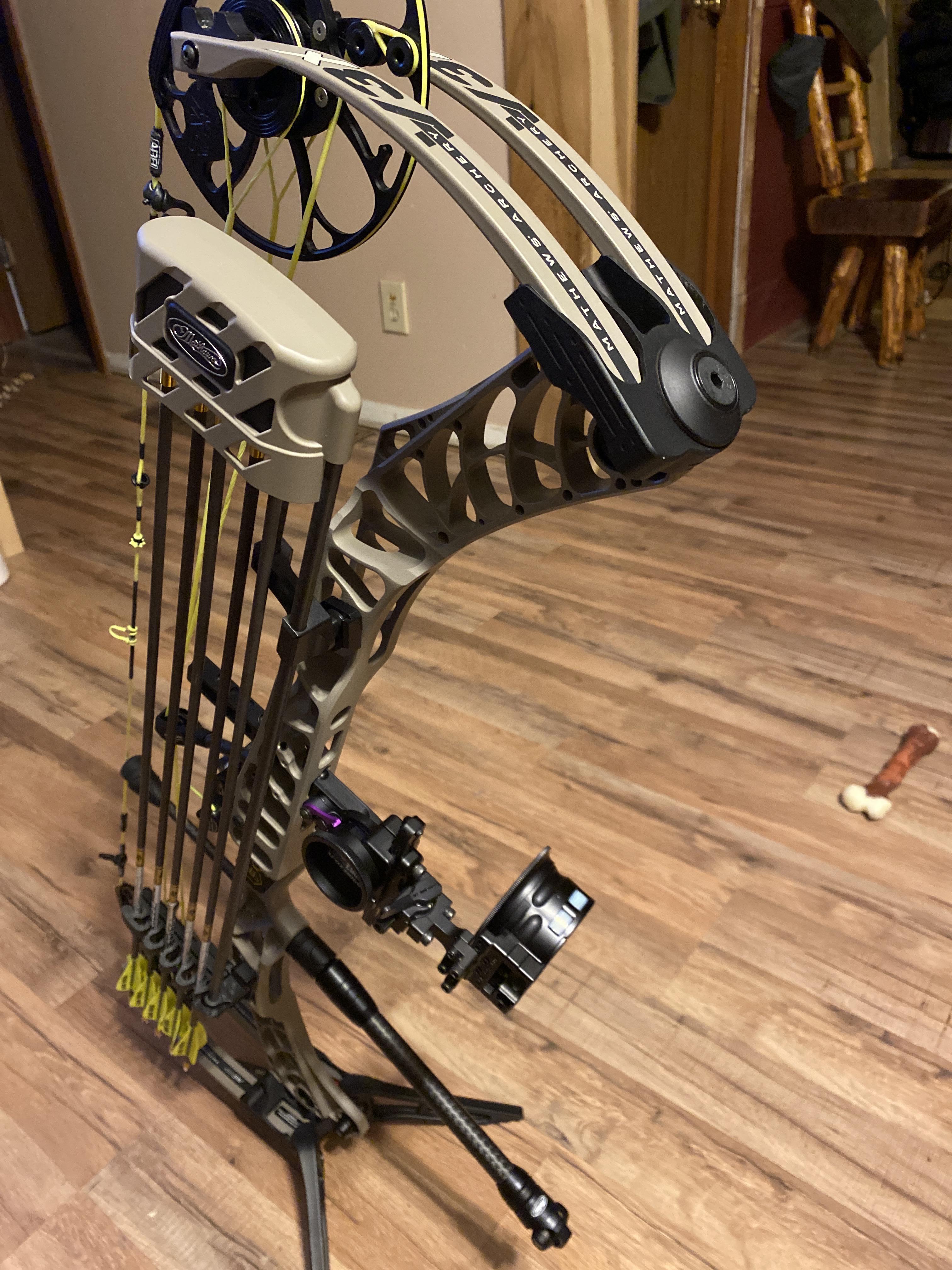 V3X 33 with TightSpot & Mathews quivers (photo request) | Page 2 ...