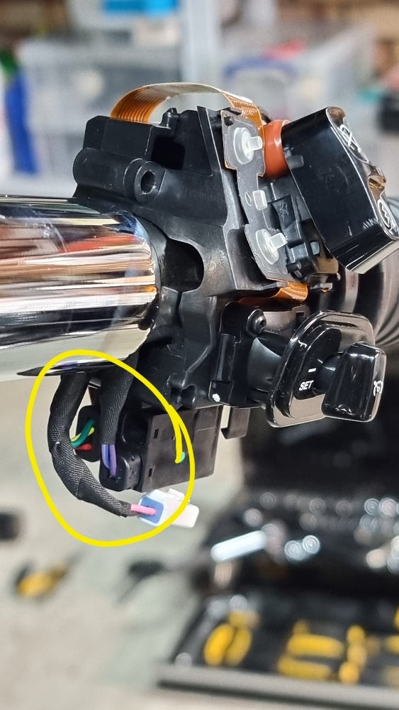 12v connector plug? | Indian Motorcycle Forum