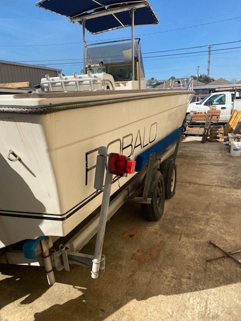 Late 70's or early 80's 25 foot Mako or Robalo with older twin 150's ...