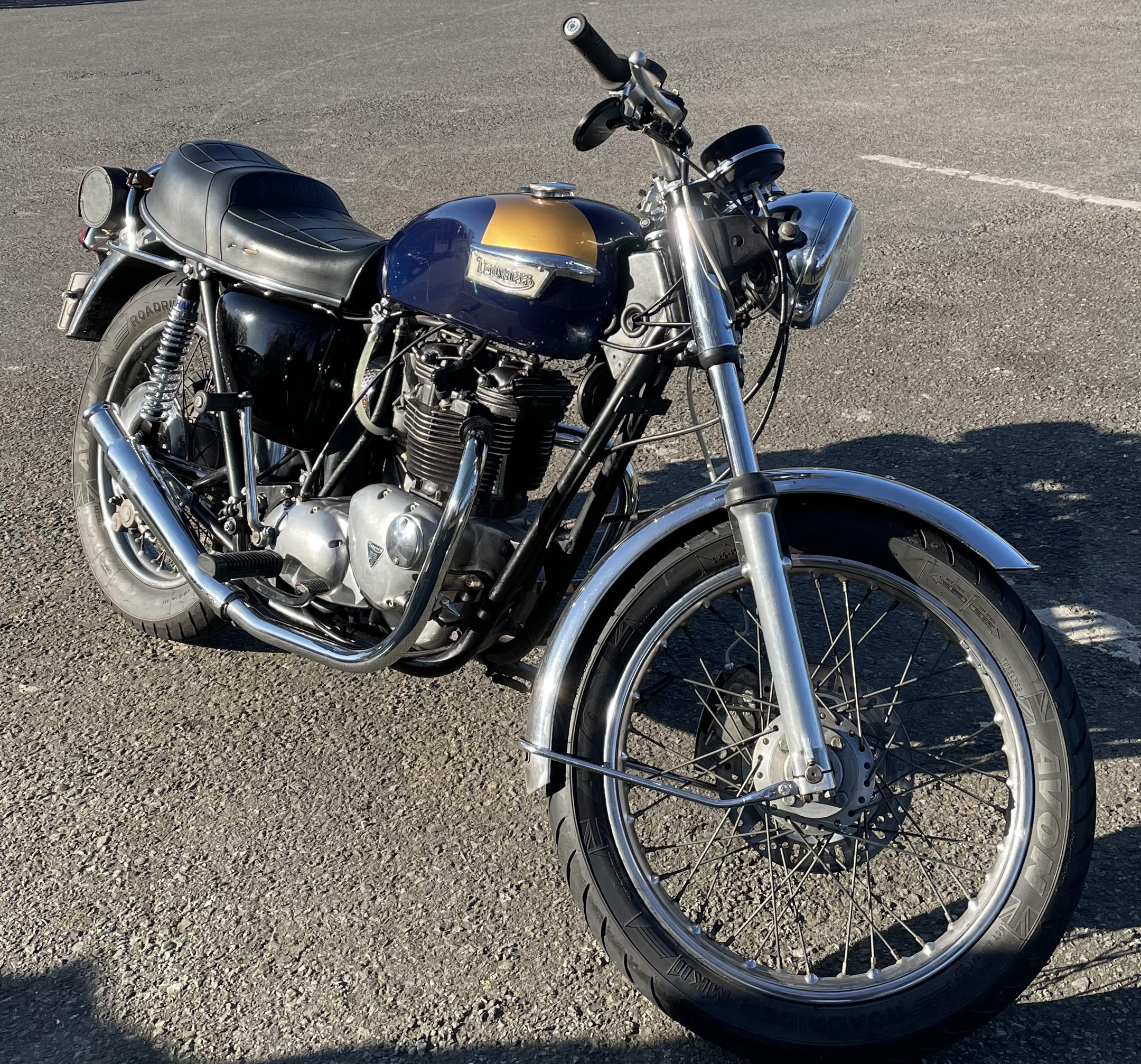 retro side covers on a '78 tiger T-140 | Triumph Rat Motorcycle Forums