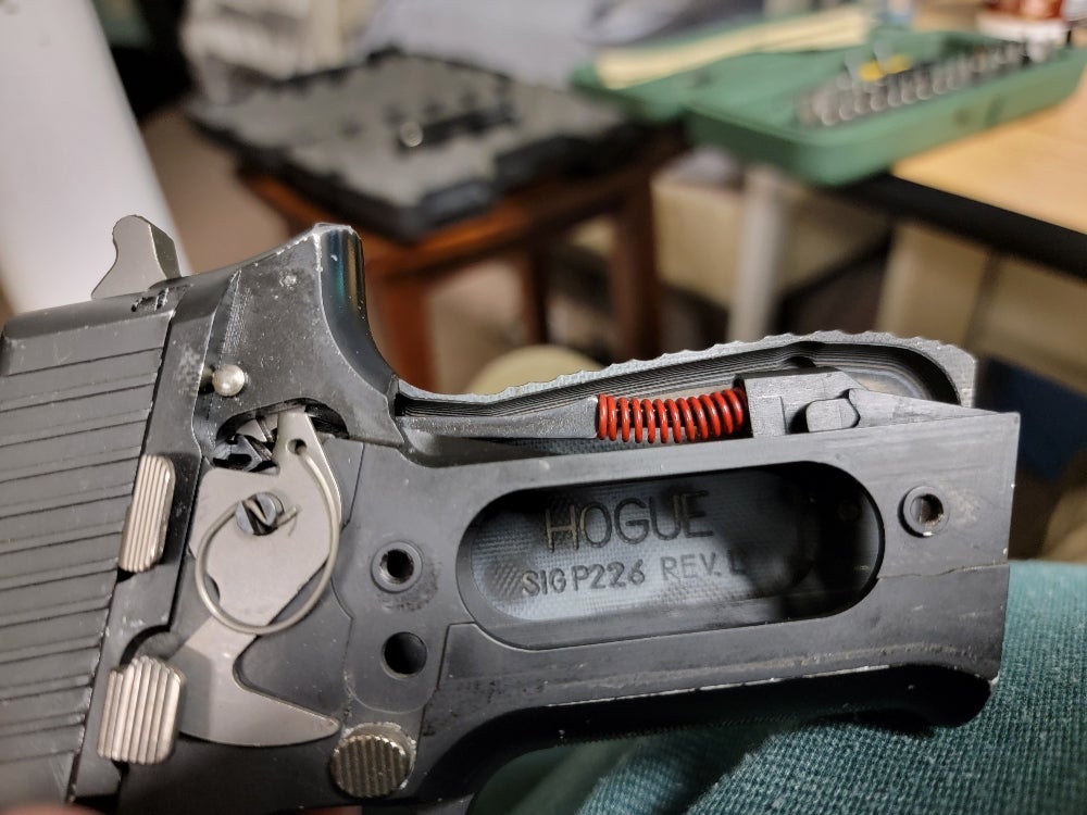 P226: what type of springs are these? | SIG Talk