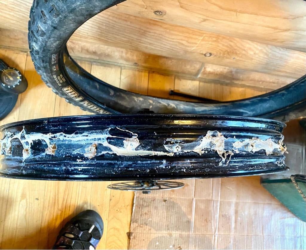 2018 Fatboy Carbon Comp + New Stout Solid Rims? | Page 3 | Mountain ...