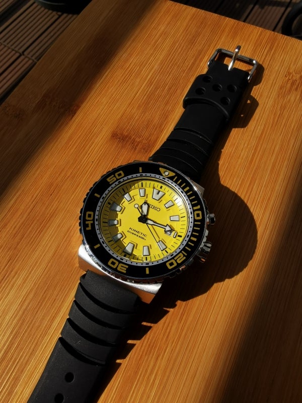SOLD Seiko Caesar SKA385 yellow NOS | WatchUSeek Watch Forums