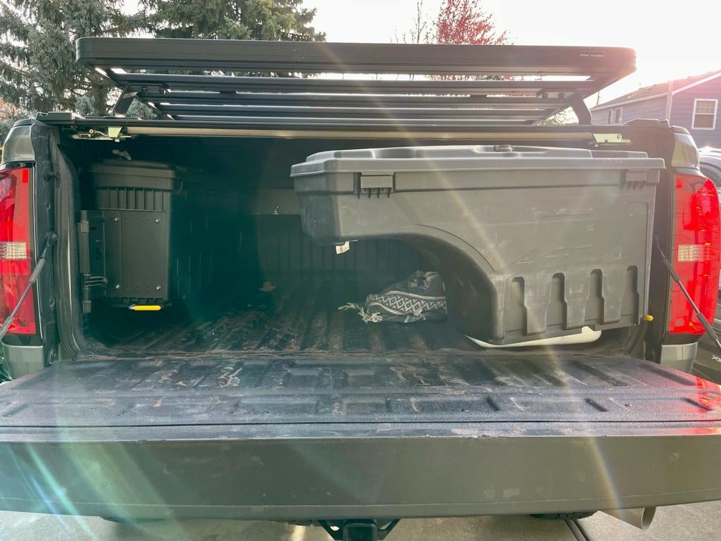 [$4,800 USD] Chevy Colorado CCSB Overland Bed Setup (Tonneau, Bedrack ...