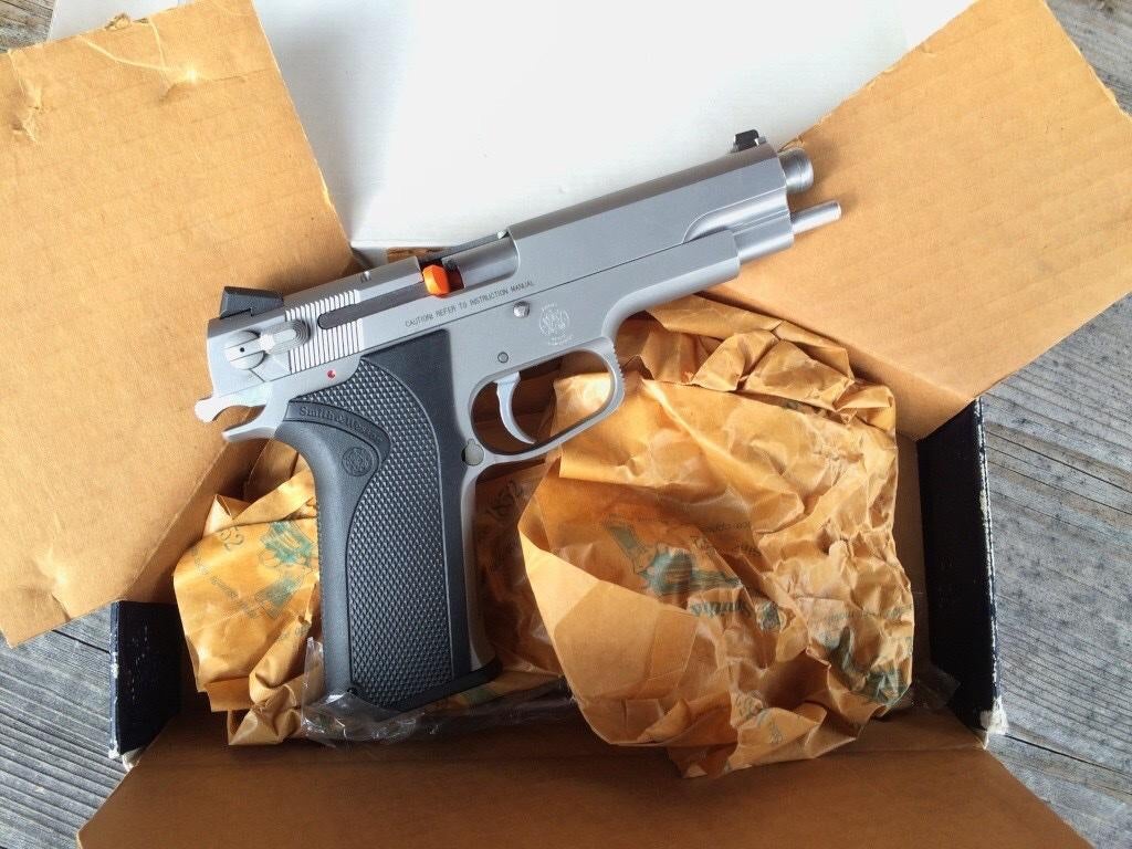 Smith & Wesson 686, Anyone here who can decode serial numbers? | M14 Forum