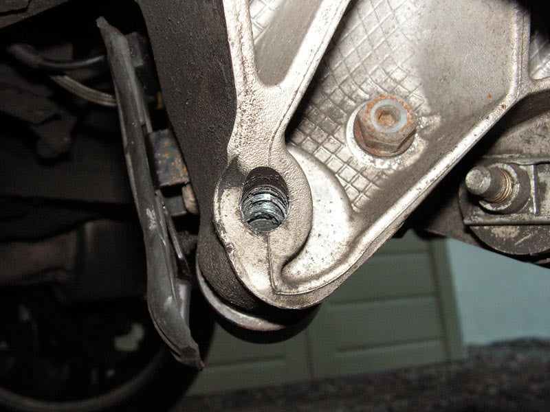 R56 Alloy Trailing Arm Stripped Thread Repairs | MiniTorque.com