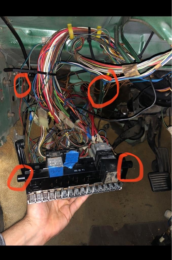 Fuse box falling down Mk1 | VW Vortex - Volkswagen Forum