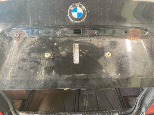 Trunk rust around handle | E46 Fanatics Forum