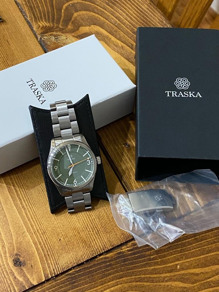 FS: Traska Summiteer - 38mm - Green on bracelet and strap | WatchUSeek ...