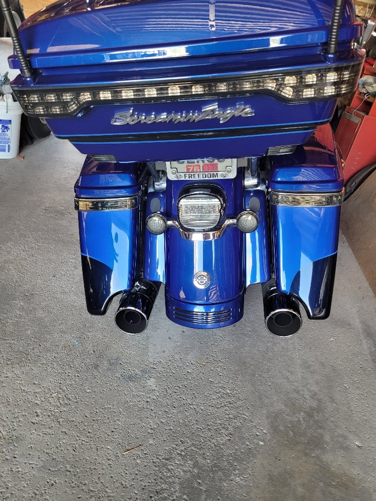 2022 CVO Yellowtail where are the rear lights | Road Glide