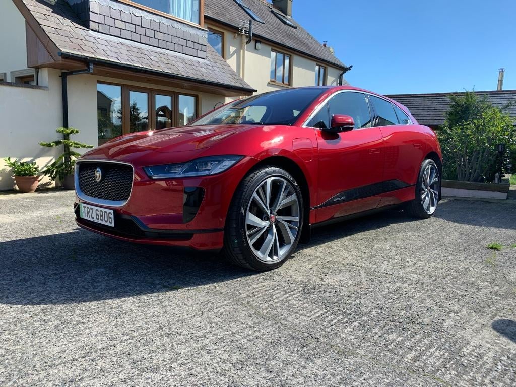 Jaguar i-Pace SE in Firenze Red | Jaguar Forum