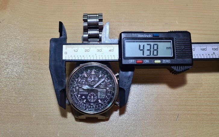 Which one looks better? (Titanium Skyhawks) | Page 2 | WatchUSeek Watch Forums